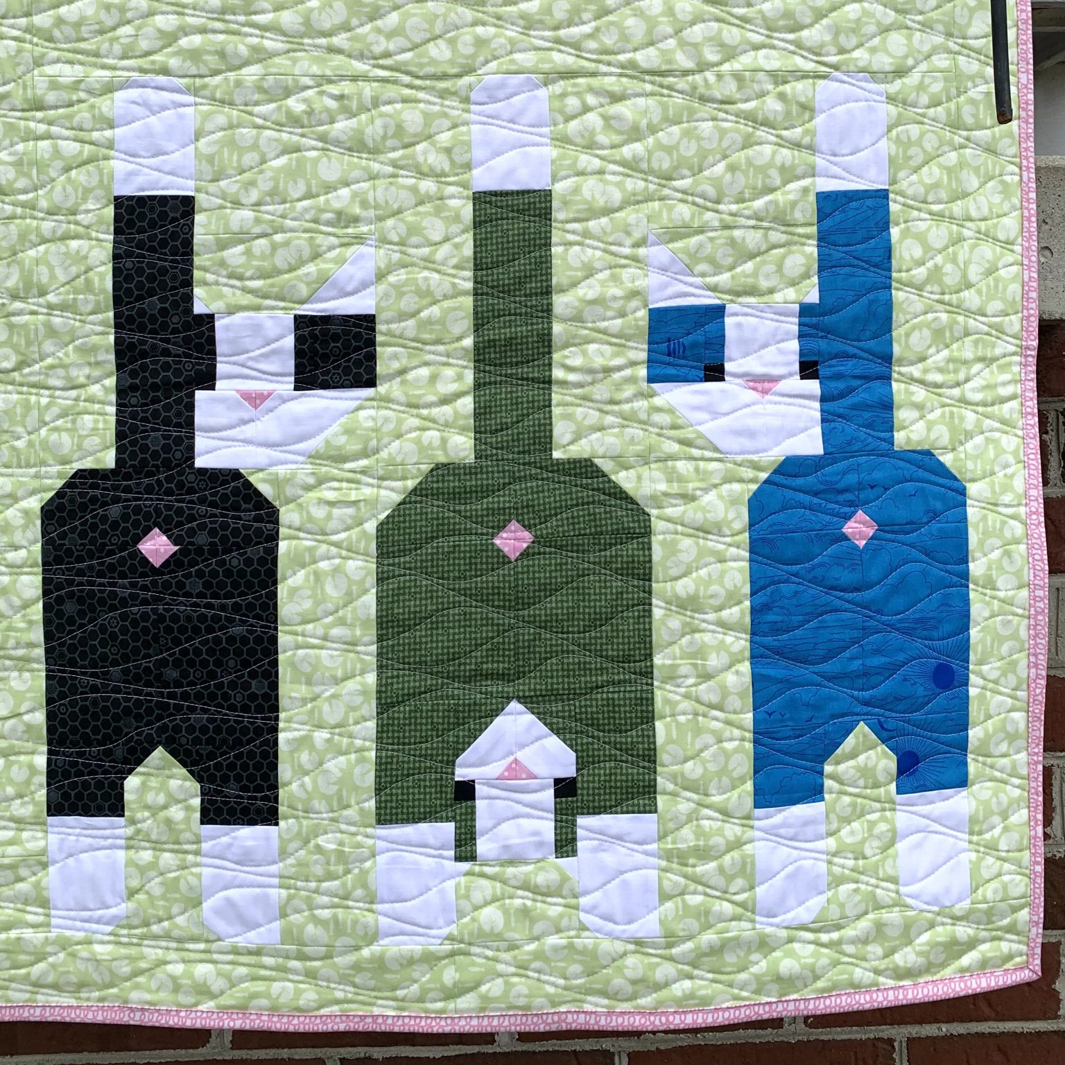 Catholes quilt finish