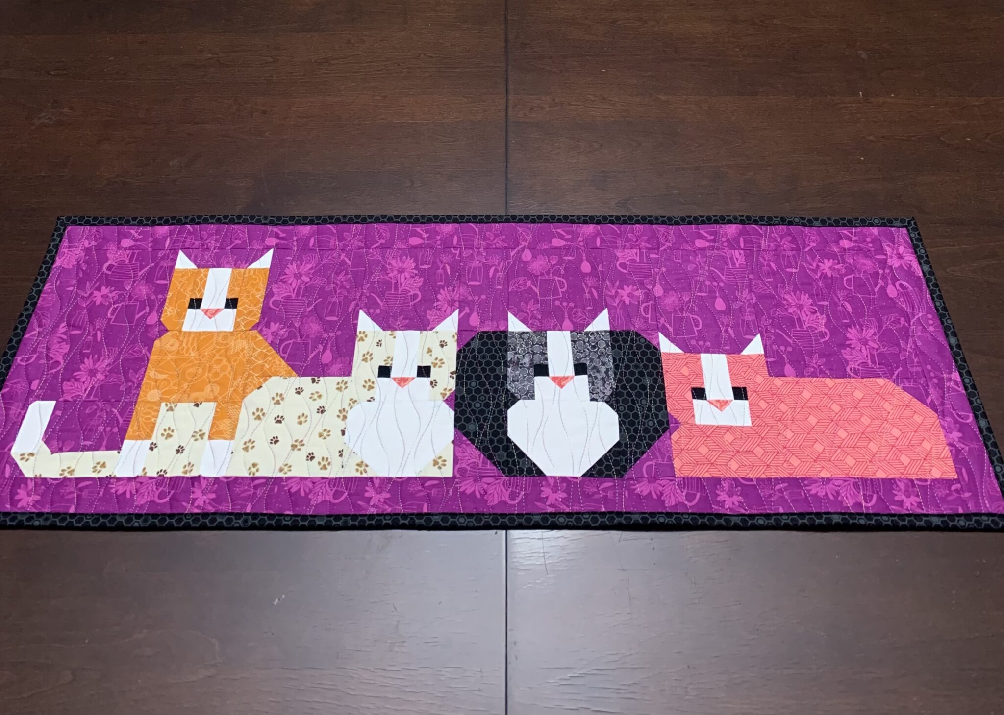 Cat Runner – PDF Quilt Pattern Instant Download